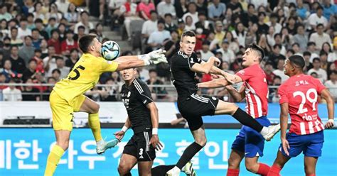 사진 안톤후반 시작하자마자 동점골 성공