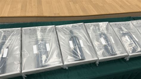 紅酒樽藏1800萬液態可卡因 馬來西亞抵港男女入境被捕 星島日報