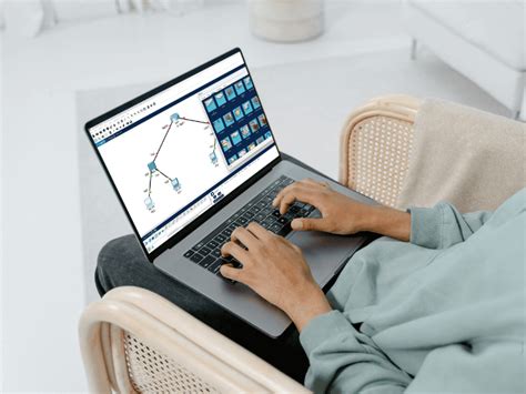 Membuat Simulasi Jaringan Sederhana Dengan Simulator Cisco Packet