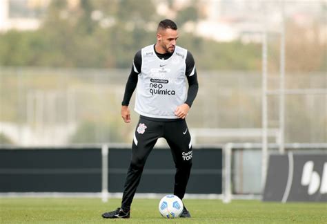 Renato Augusto Faz O Seu Primeiro Treino Com Bola Pelo Corinthians Lance