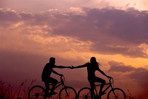 What Is Compulsory Monogamy Versus Intentional Monogamy Modern Intimacy