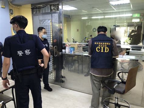 淡水警不定時掃蕩治安熱點 2當鋪業者違規函報裁罰