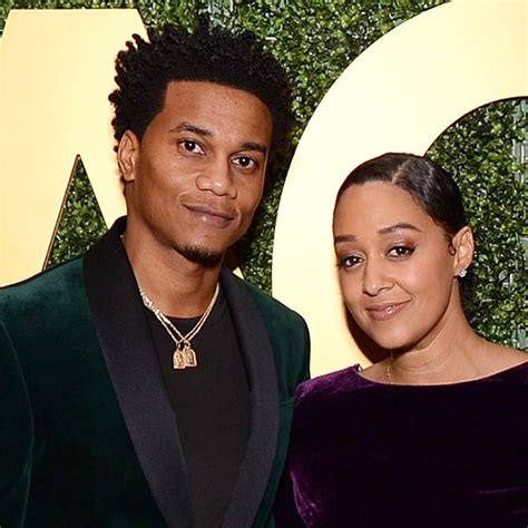 Tia Mowry Wore An All Gray Outfit Accessorized With Hair Shells—see
