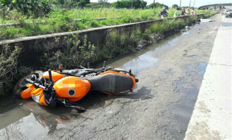 Colisão Entre Duas Motos Deixa Um Condutor Morto E Outro Ferido Local