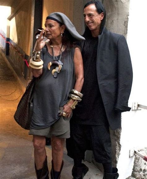 Endtherickwars On Instagram “ Lalamichmich Rickowensonline” Vetement Mode Femme Mode Femme