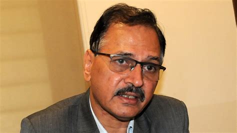 Eating At Frequent Intervals Is Unhealthy Cardiologist Dr Rk Singh