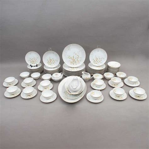 Servicio Abierto De Vajilla JapÃƒâ€œn Siglo Xx Elaborado En Porcelana