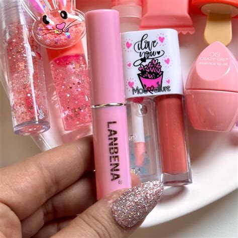 خرید و قیمت بالم لب کیوت پینترستی پیچی لیپ بالم با رایحه گل رز فوق