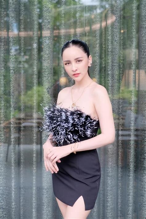 เฉลยแล้ว จ๊ะโอ๋ งามพริ้ง ลงรูปเหมือนแถลงข่าว เพจดังร่วมฉะต่อ ที่แท้คือเรื่องอะไร