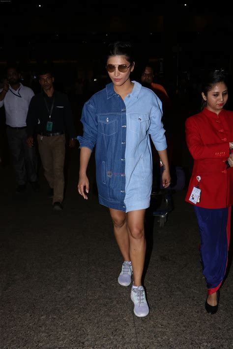 Shruti Haasan Spotted At Airport On 13th Oct 2017 Shruti Haasan