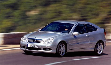 Review Mercedes Benz CL203 C Class Coupe 2001 07 Australian Car