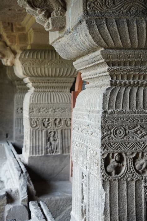 Arquitectura De Cuevas De Ellora En Aurangabad India Foto De Archivo Imagen De Selva India