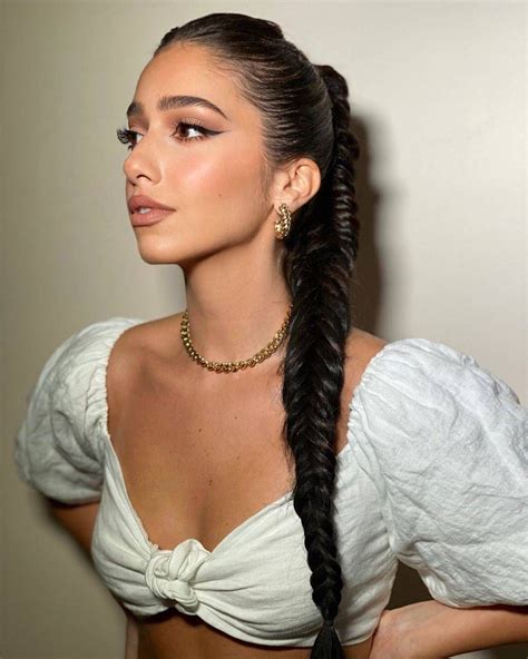 Peinados Para Pelo Largo Que No Podrás Dejar De Mirar Curly Hair Inspiration Cute Hairstyles