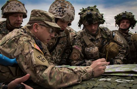 На Украину отправлена очередная группа литовских военных инструкторов