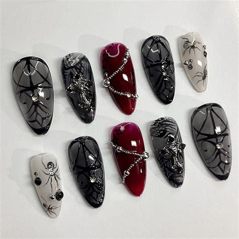 Pin By Noppamas Opasworarat On Fleur De Mani In 2024 Witchy Nails