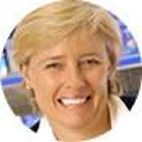 Famous Business Administration Majors Celebrities Who Majored In