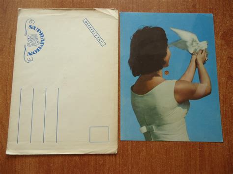 Hrající Pohlednice Dívka S HolubicíbÍlÁ HolubĚnko Aukro