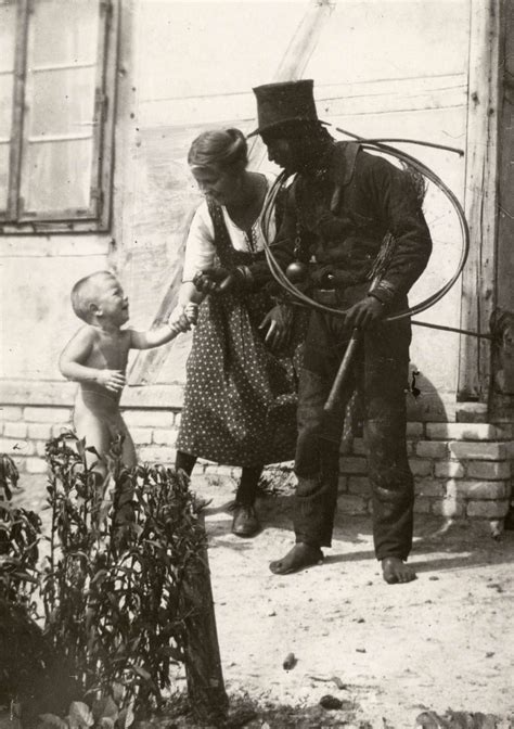 Pin Op SCHOORSTEENVEGERS The Chimney Sweep