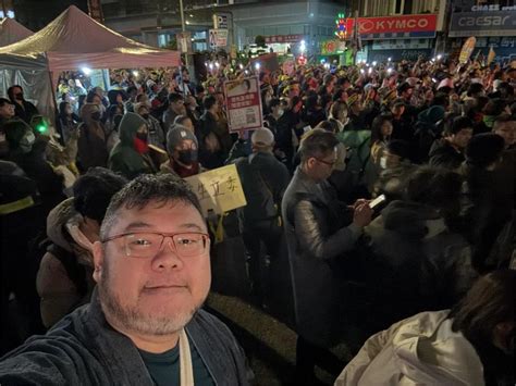 黃國昌狂吸3千小草入黨四叉貓提4大疑點投票日在5月