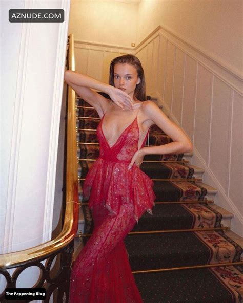 Anna Zak Sexy Photos Collection AZNude
