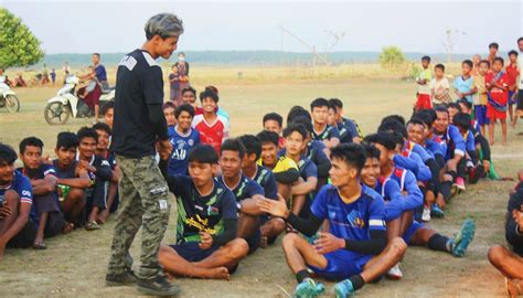 Music ၾကိဳက္သူမ်ားအတြက္ ကလေးမြို့နယ်တောင်ပိုင်း နတ်ချောင်းကျေးရွာဘက
