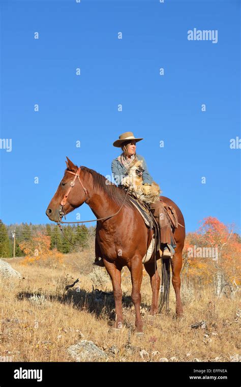 Big Cowgirl Hi Res Stock Photography And Images Alamy