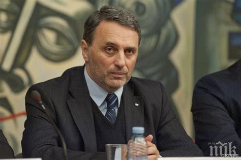 Уволниха изпълнителния директор на Агенцията по храните обновена Информационна агенция ПИК