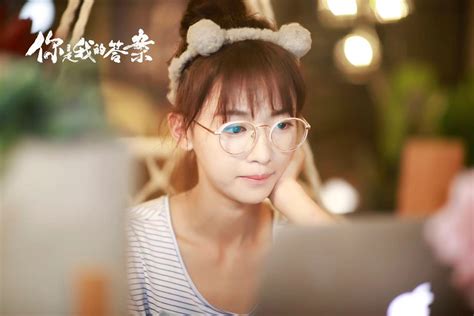吴谨言《答案》造型吸睛 轻松诠释清甜风引热捧凤凰网娱乐凤凰网