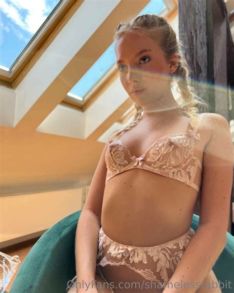 Emma White Emma White Nude OnlyFans Leaks The Fappening Photo