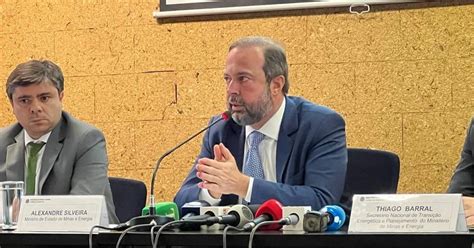 Apagão No Brasil é Extremamente Raro Avalia Silveira No Ministério