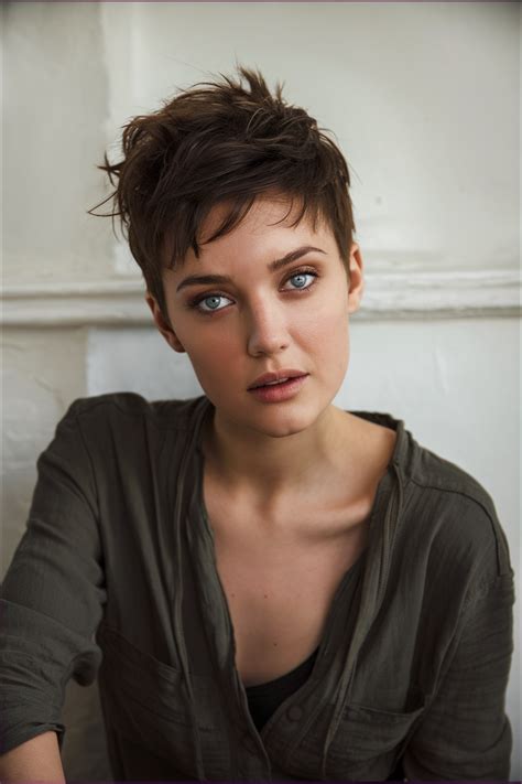 30 Stylish Messy Pixie Haircuts Ideas Short Choppy Textured Cuts For