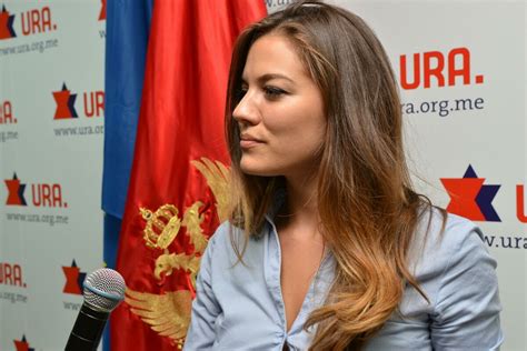 Ana Rašović Na čelu Mladih Gp Ura Mladi Da Promijene Crnu Goru