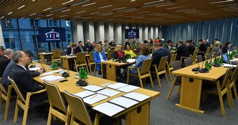 PiS przegrywa głosowanie ws komisji weryfikacyjnej RMF 24