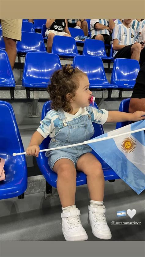 Lautaro Martínez y Agus Gandolfo la historia de amor que los volvió