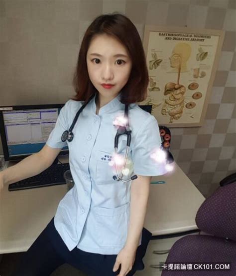 คุณหมอสาวสวยคนนี้ เห็นหน้าแล้วบอกเลยว่าอยากป่วยยาวๆจริงๆ