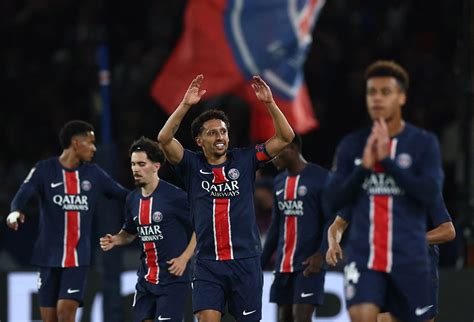 Video Psg Lifts Ligue 1 Trophy And Eyes Historic Treble Bein Sports