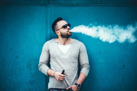 New York Judge Rules That Vaping Is Not Smoking Women Daily Magazine