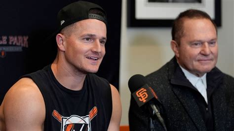 Giants 3b Matt Chapman Reach 6 Year Extension Worth 151m Espn