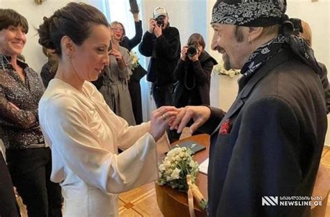 დათო ევგენიძე დაქორწინდა ნახეთ წყვილის სასიყვარულო ფოტოები Newsline სიახლეების ხაზი