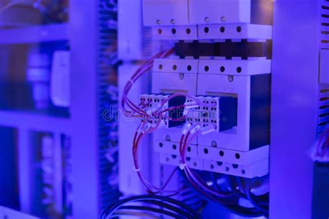 Contactor For Switching Electrical Power Circuit With Purple