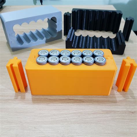 Mua Khuôn đóng Cell Pin 18650 Tháo Lắp Mở Rộng 6 Cell 3 Hàng Giá Rẻ