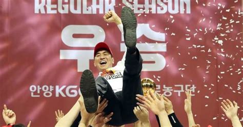 Is 승장 통합우승 노리는 김상식 Kgc 감독 “정규리그 정상에 만족 안 해”
