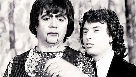 Cesar Costa Y Chabelo En La Carabina De Ambrosio