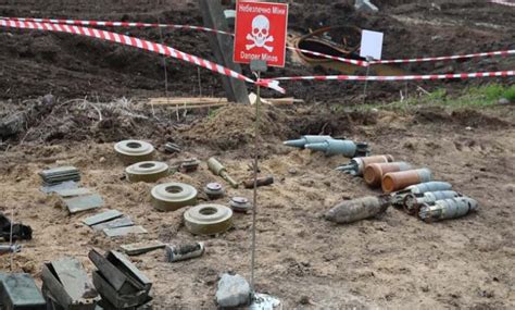 Landmines And Unexploded Ordnance Obstacles To Syrians Returning Home Enimarabic