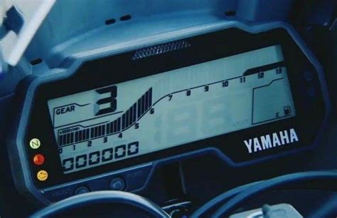 Yamaha Yzf R15 V30 Spotted Testing In India Bikedekho