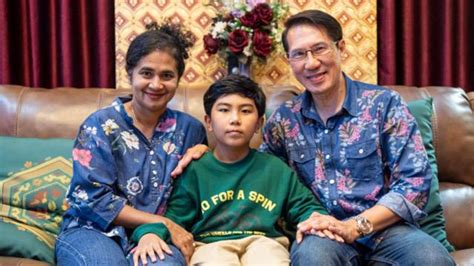 อาจารย์น้องไนซ์ ทำไมคนไทยกราบไหว้เด็ก 8 ขวบ กับอิทธิพลโซเชียลมีเดียต่อ