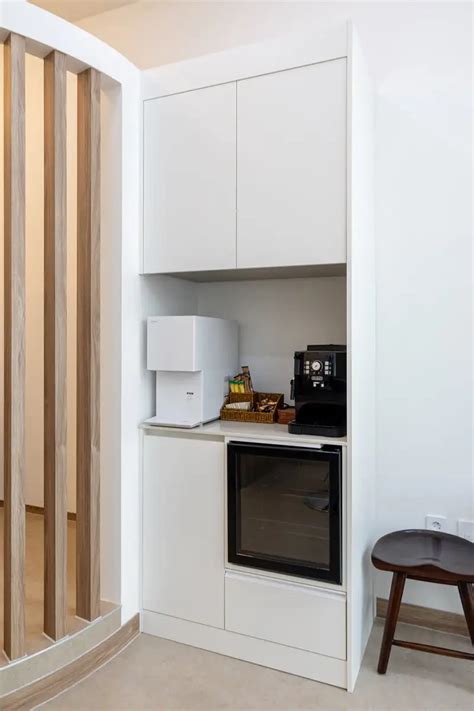 깔끔한 화이트우드톤 모던 컨셉 8평 작은 미용실 인테리어 수원 광교