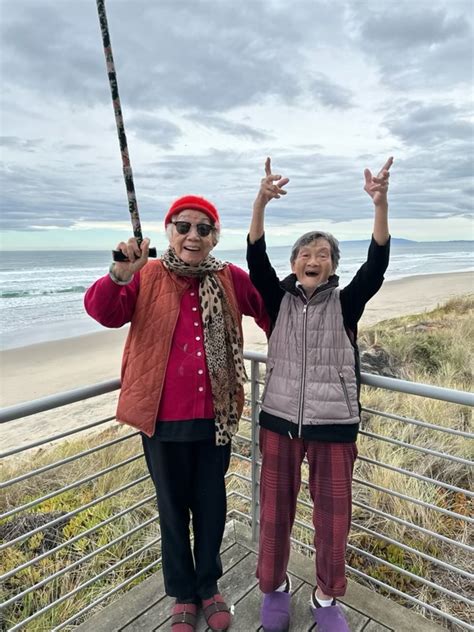 Watch Trailer For ‘nǎi Nai And Wài Pó Oscar Shortlisted Documentary