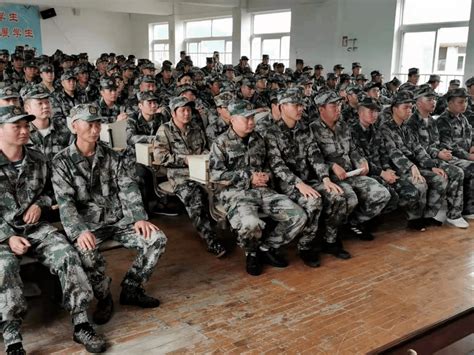 民兵点验展风采 铿锵誓言铸使命—健跳镇召开2021年度基干民兵整组点验大会陈松
