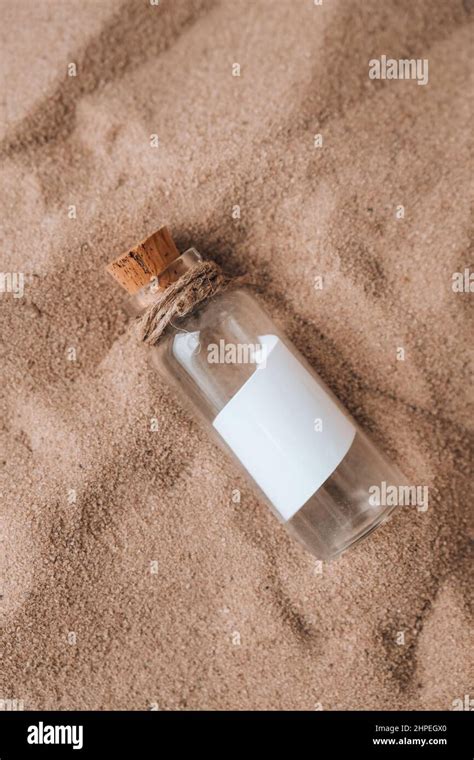 Lettre Dans Une Bouteille Sur La Plage Style De Vie Insulaire Papier